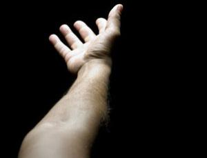 Body illusions: Rubber hand illusion | New Scientist