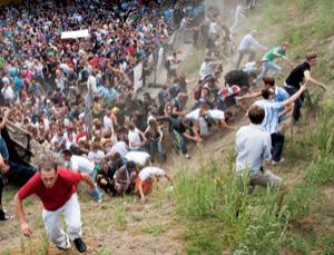 Smart software spots swaying risk of a crushing crowd | New Scientist