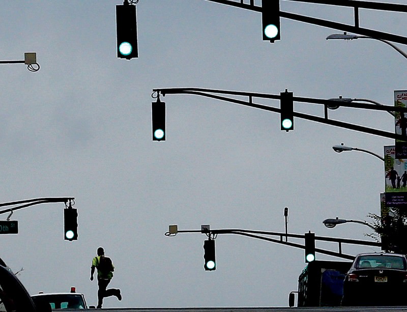 Traffic light hackers could cause jams across the US | New Scientist