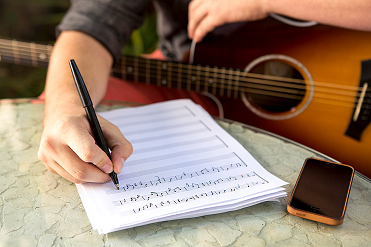 Machine Learning Lets Computer Create Melodies To Fit Any Lyrics New